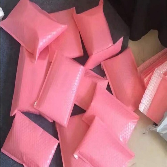 Office | Bubble Shipping Self Adhesive Envelopes Pink Set Of 1 | Poshmark